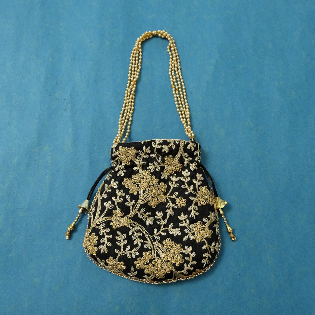 Bayong Backpack (Black) – Yuchengco Museum