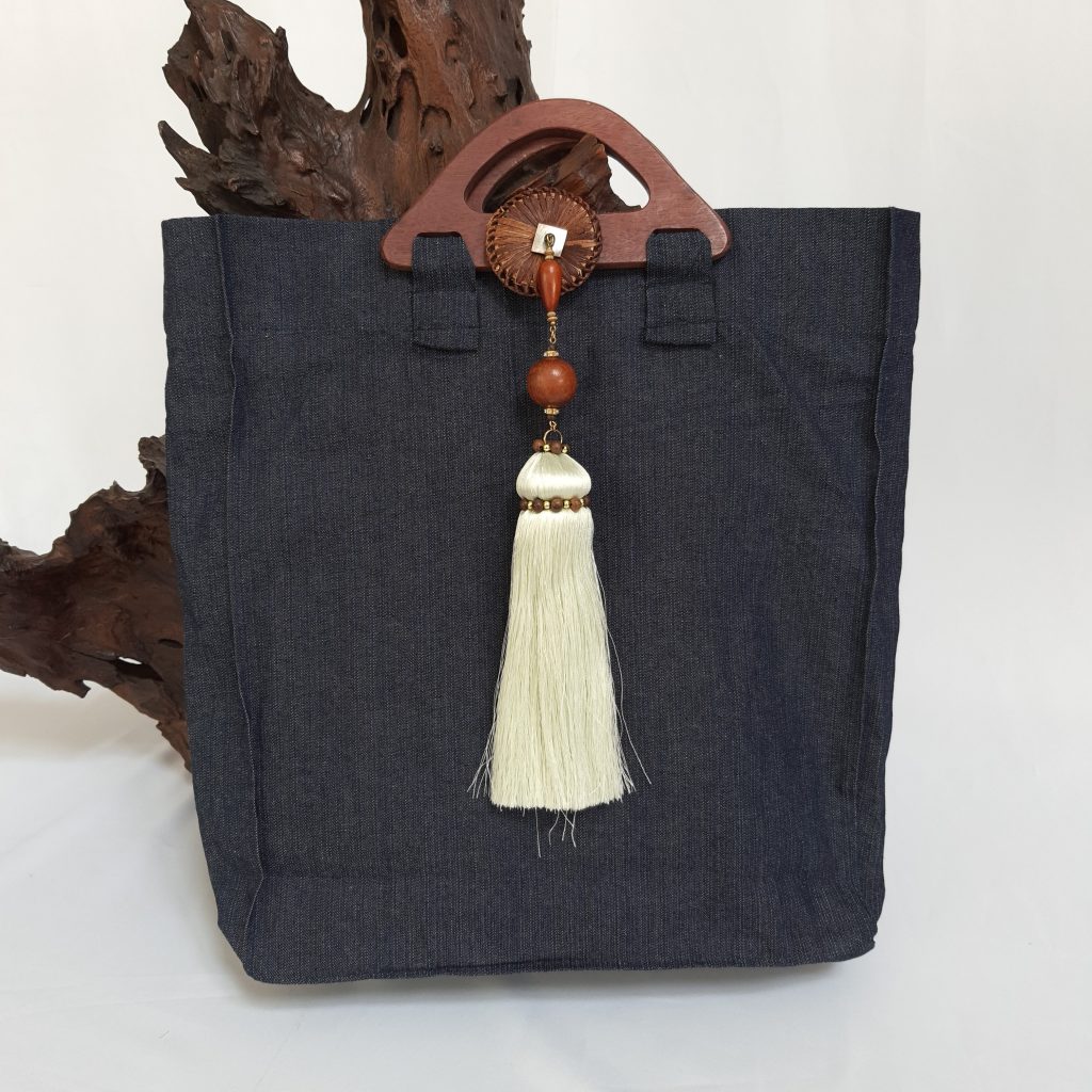 Bayong Backpack (Black) – Yuchengco Museum